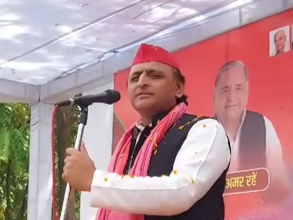 Saifai Holi 2024 Akhilesh Yadav Dimple Yadav plays Phoolon ki Holi amid ... Saifai Holi 2024 Akhilesh Yadav Dimple Yadav plays Phoolon ki Holi amid ...