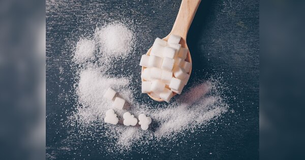 what happens to the body by eating too much salt know how excessive ...