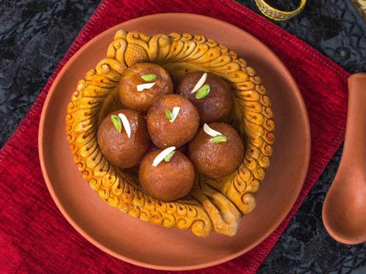 MP Food: ये हैं मध्य प्रदेश के 8 फेमस फूड, एक बार खाने के बाद कभी नहीं ...