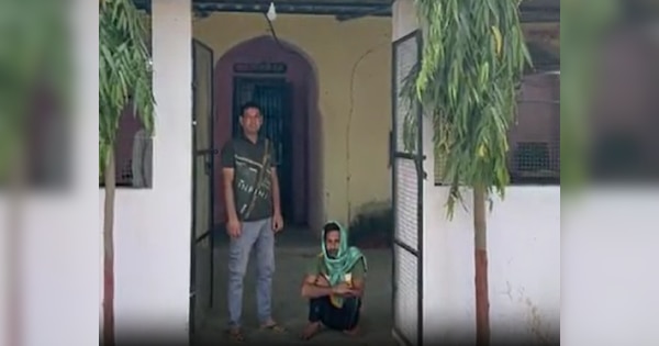 Neemkathana News Dabla Police arrested one accused with 500 liters of ...