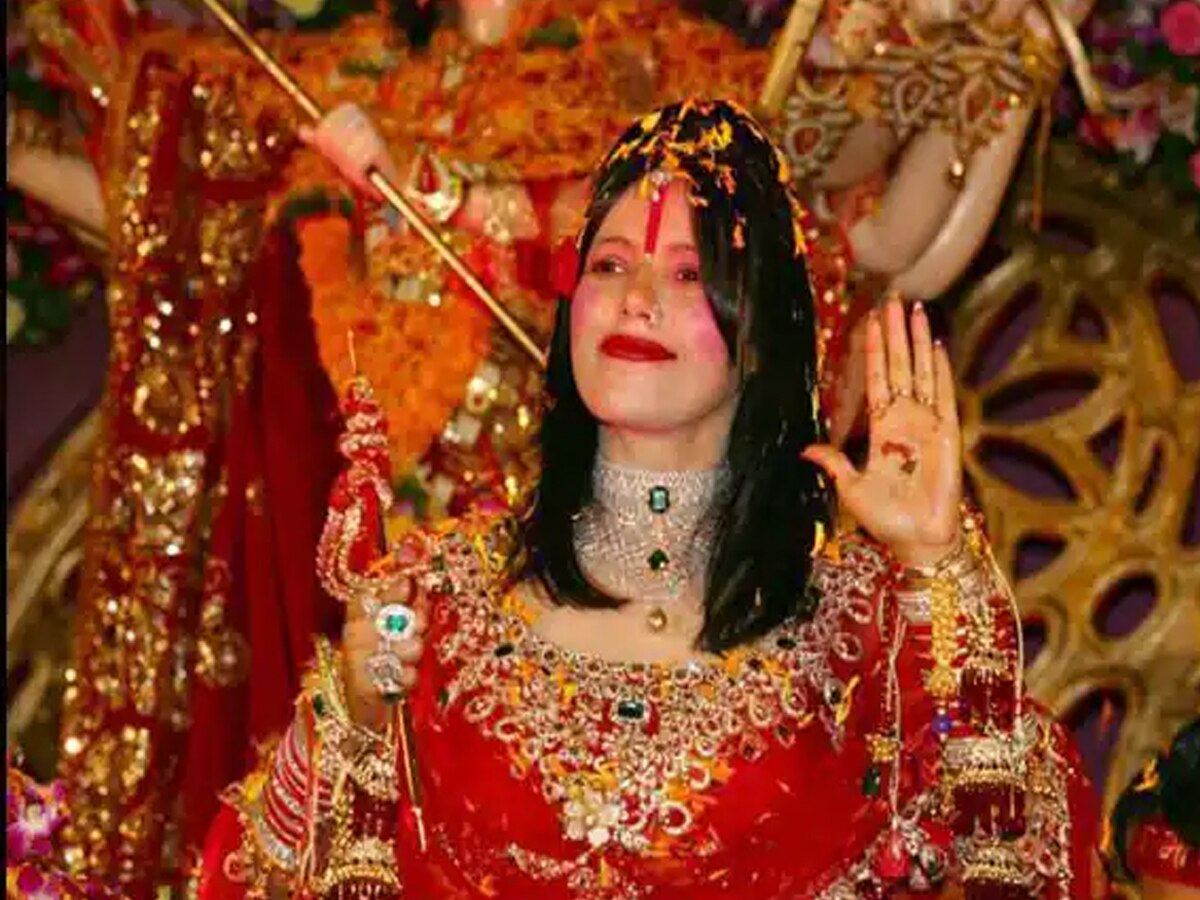 Radhe Maa: दूसरों के कपड़े सिलने वाली सुखविंदर कौर कैसे बन गईं राधे मां ...