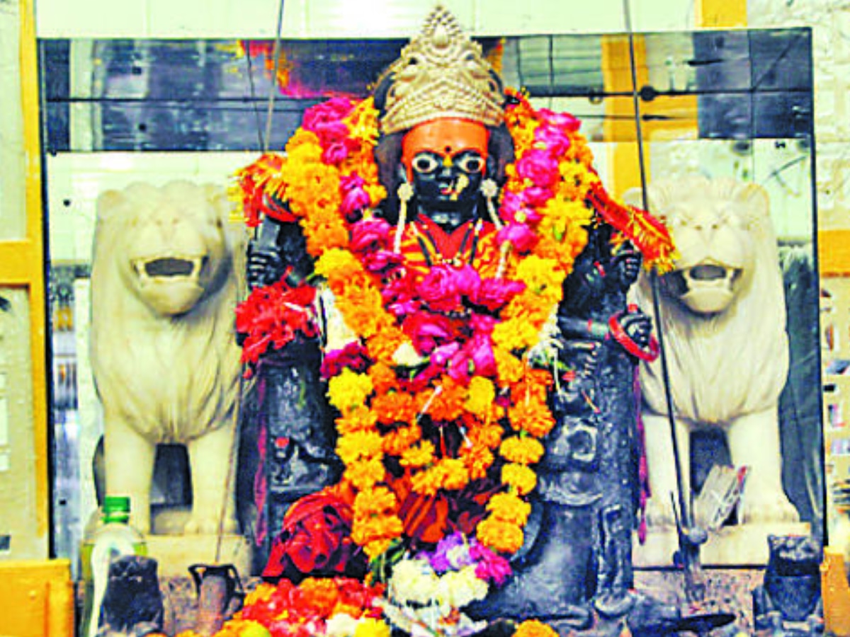 Chaitra Navratri 2024 Famous Devi Temple In mp Mandhare wali mata ...