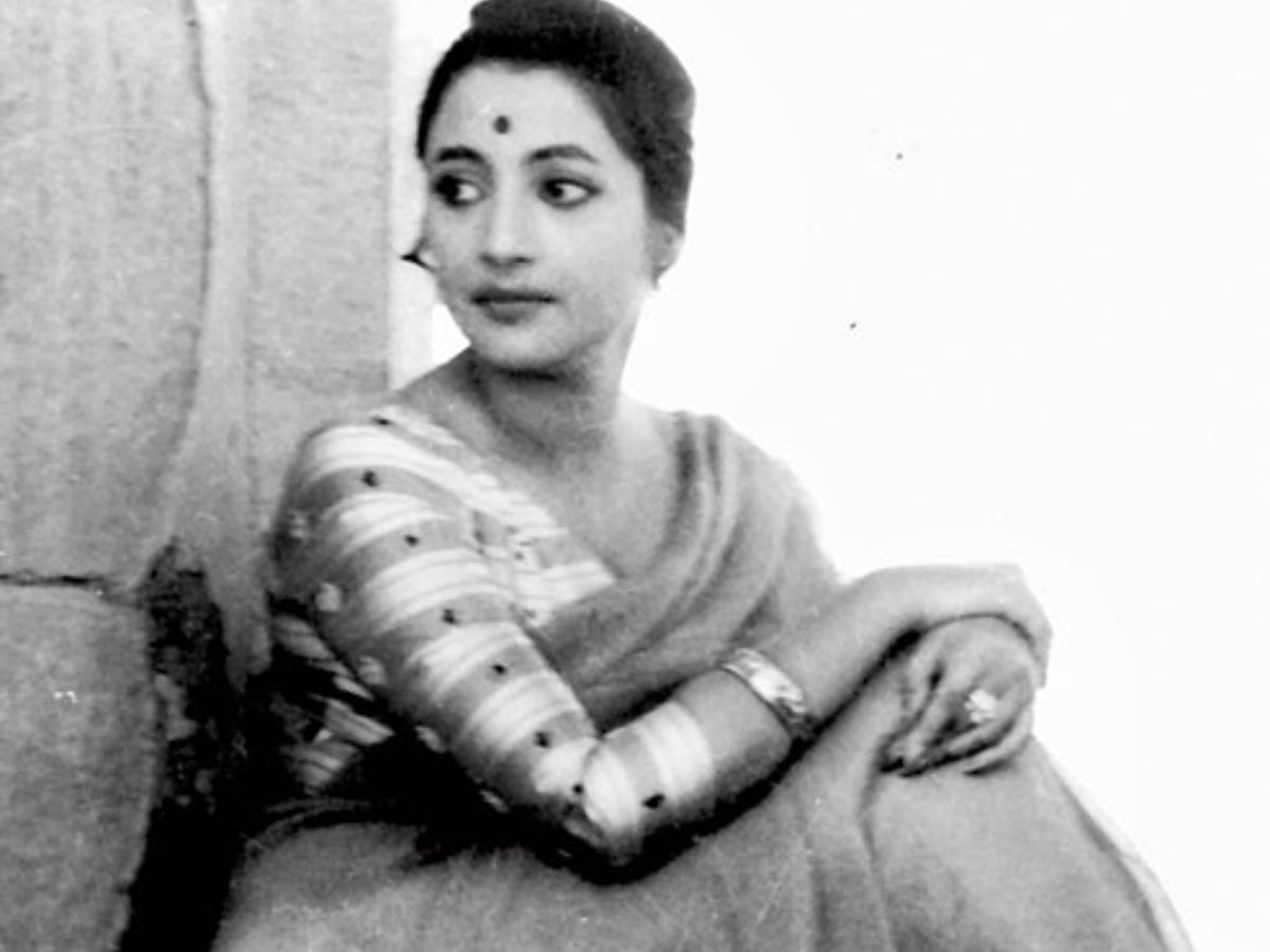 Suchitra Sen Birth Anniversary first paro of hindi cinema hit movies ...