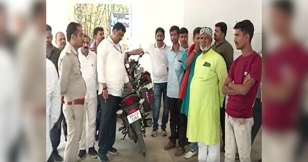 Head clerk in charge of Mohania block dies in DM meeting in Kaimur ...