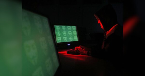 What Is Mercenary Spyware How It Works Apple Issued Warning | क्या है ...