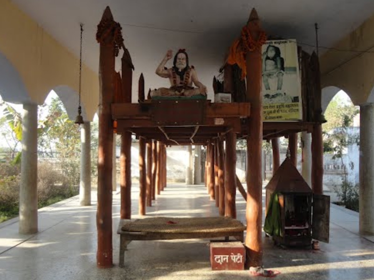 5 beautiful places to visit in Deoria Ahilyapur mandir Devarhava Baba ...