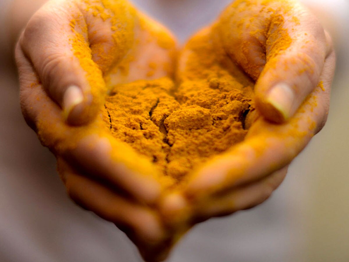 rajasthan news vastu tips bath with haldi water on thursday know ...