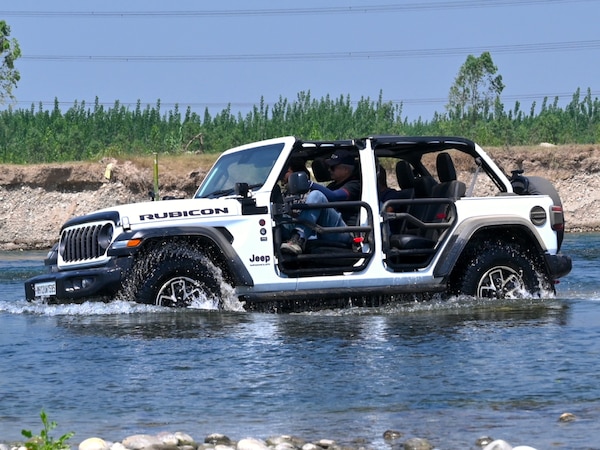 New Jeep Wrangler launch know price features । नई जीप रैंगलर लॉन्च, 67. ...