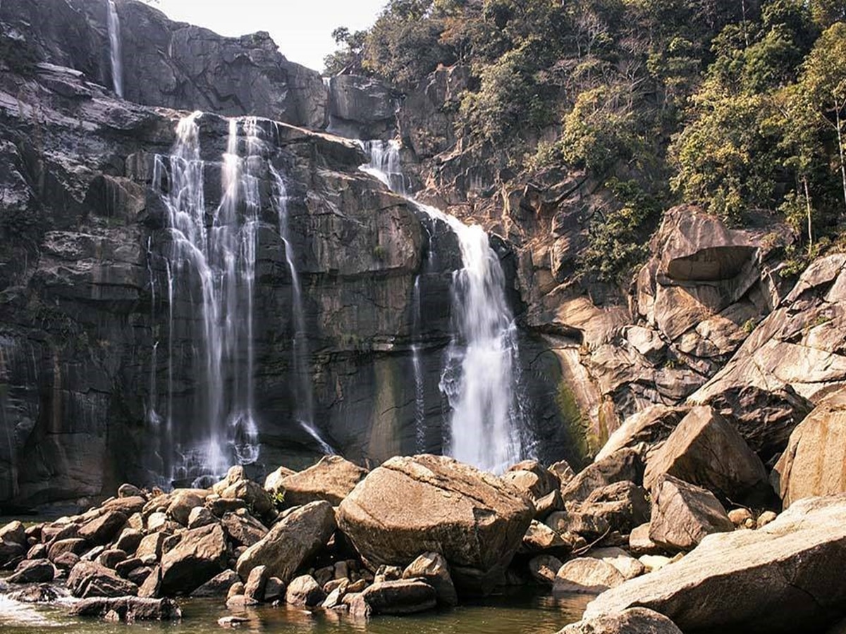 Famous Waterfalls of Ranchi located near city enjoy coolness in summer ...