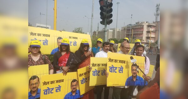 Delhi transgender community support to Arvind Kejriwal by Rally and ...