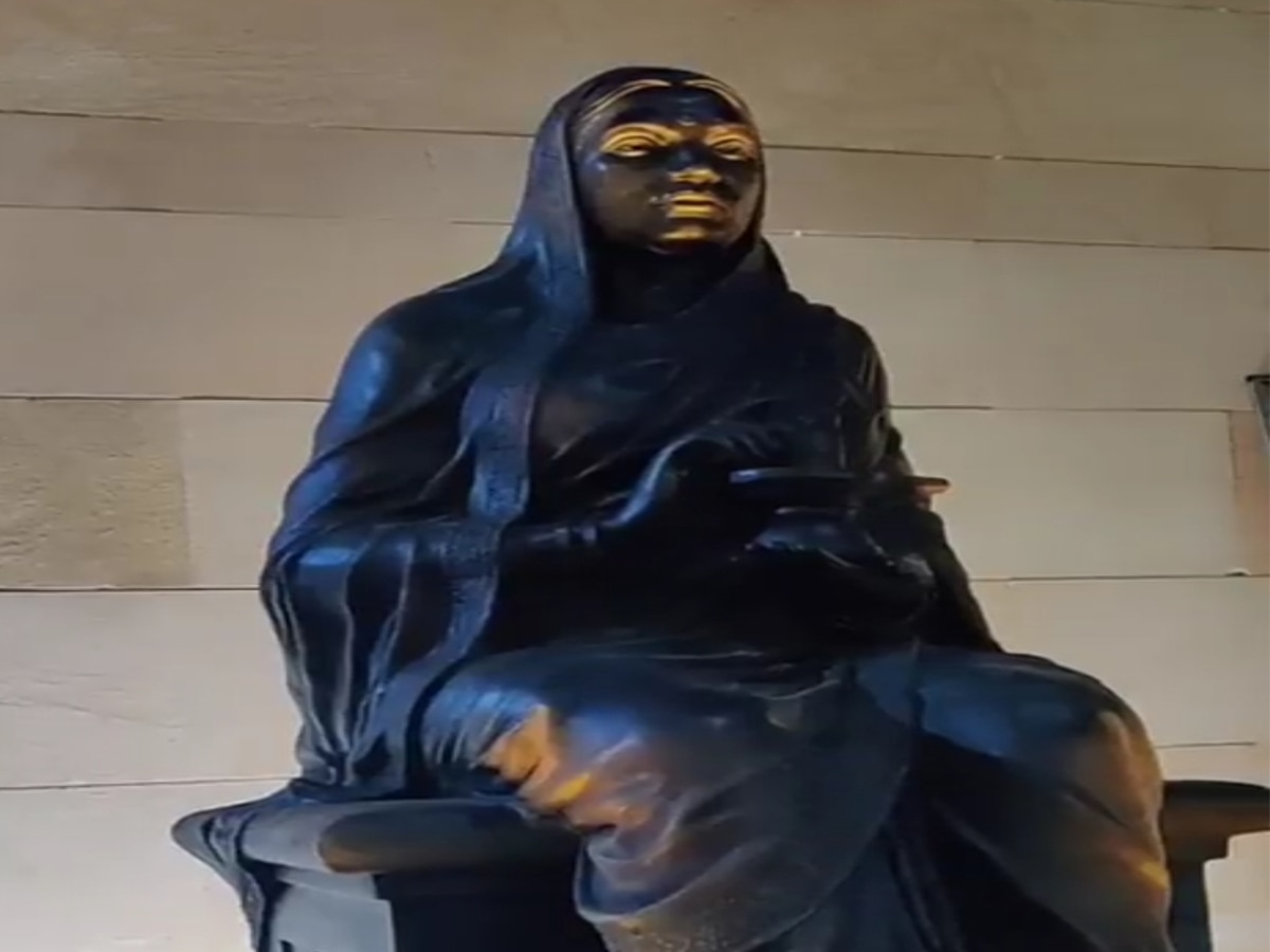 Kashi Vishwanath Mandir varanasi Indore Queen Ahilyabai Holkar had got ...