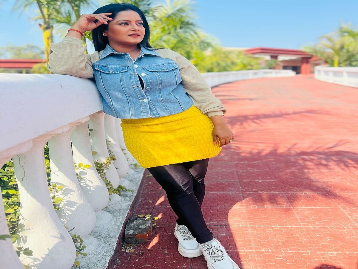 Bhojpuri actress Anjana Singh is very beautiful her beauty is discussed ...