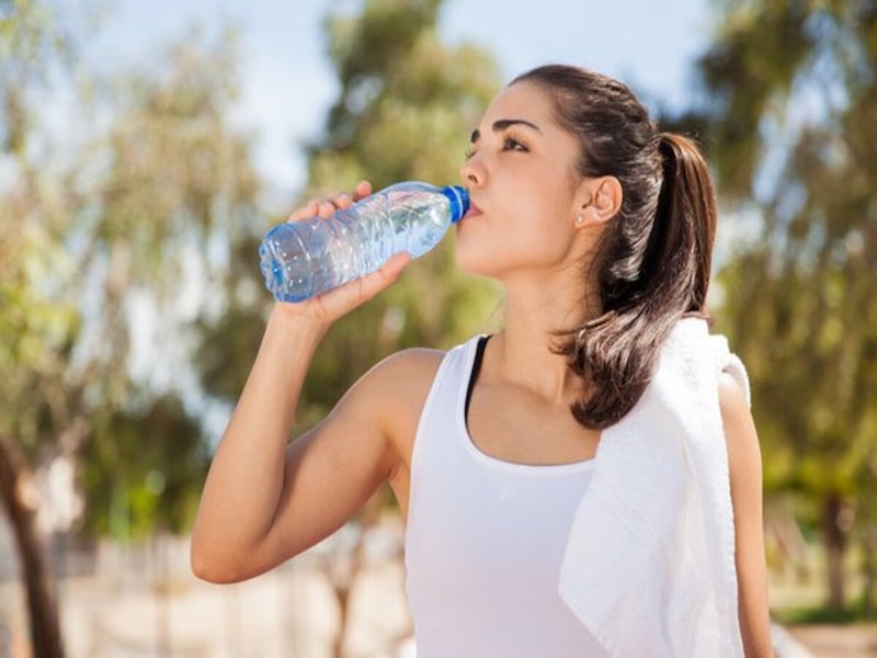 If you feel dizzy in the heat Try to Keep the Body Cool AND Drink More ...