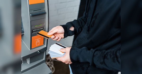 Everything You Should Need To Know ATM Card Trap Scam How To Stay Safe ...