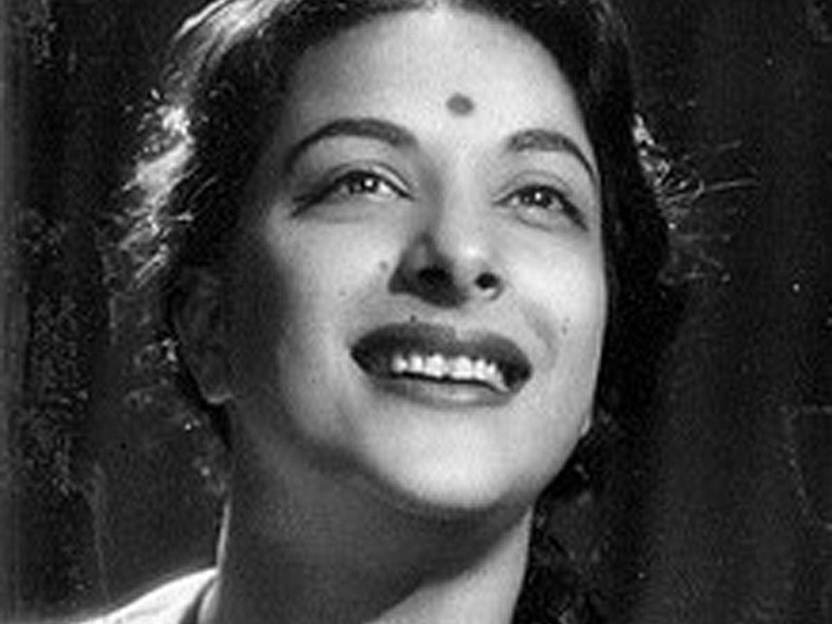 Jaddanbai Story mother of Nargis Dutt india first female musician ...