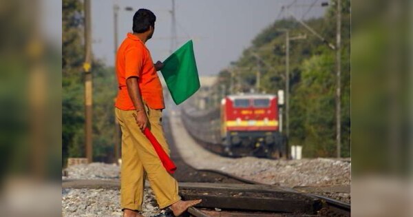 Varanasi Prayagraj Gorakhpur three Trains Route changed check Northern ...