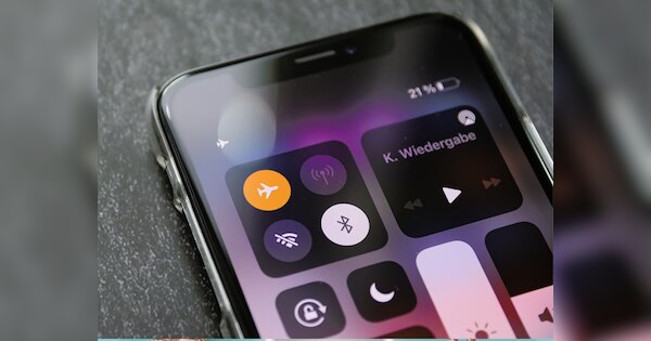what is iphone finger and excessive use of smartphone cause problems in ...