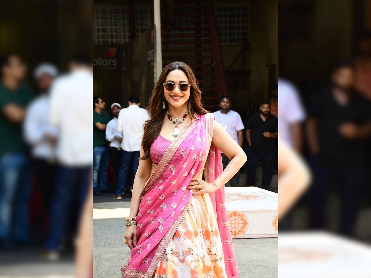 Madhuri Dixit wear pink lehenga choli black chashma beats Urmila ...