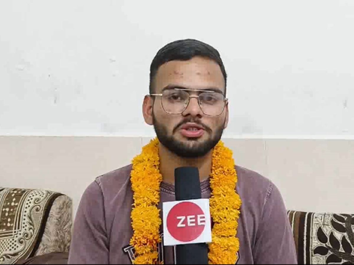 Know about Himesh Kumar Hindonia From Bhilwar Whot got 95.40% in CBSE ...