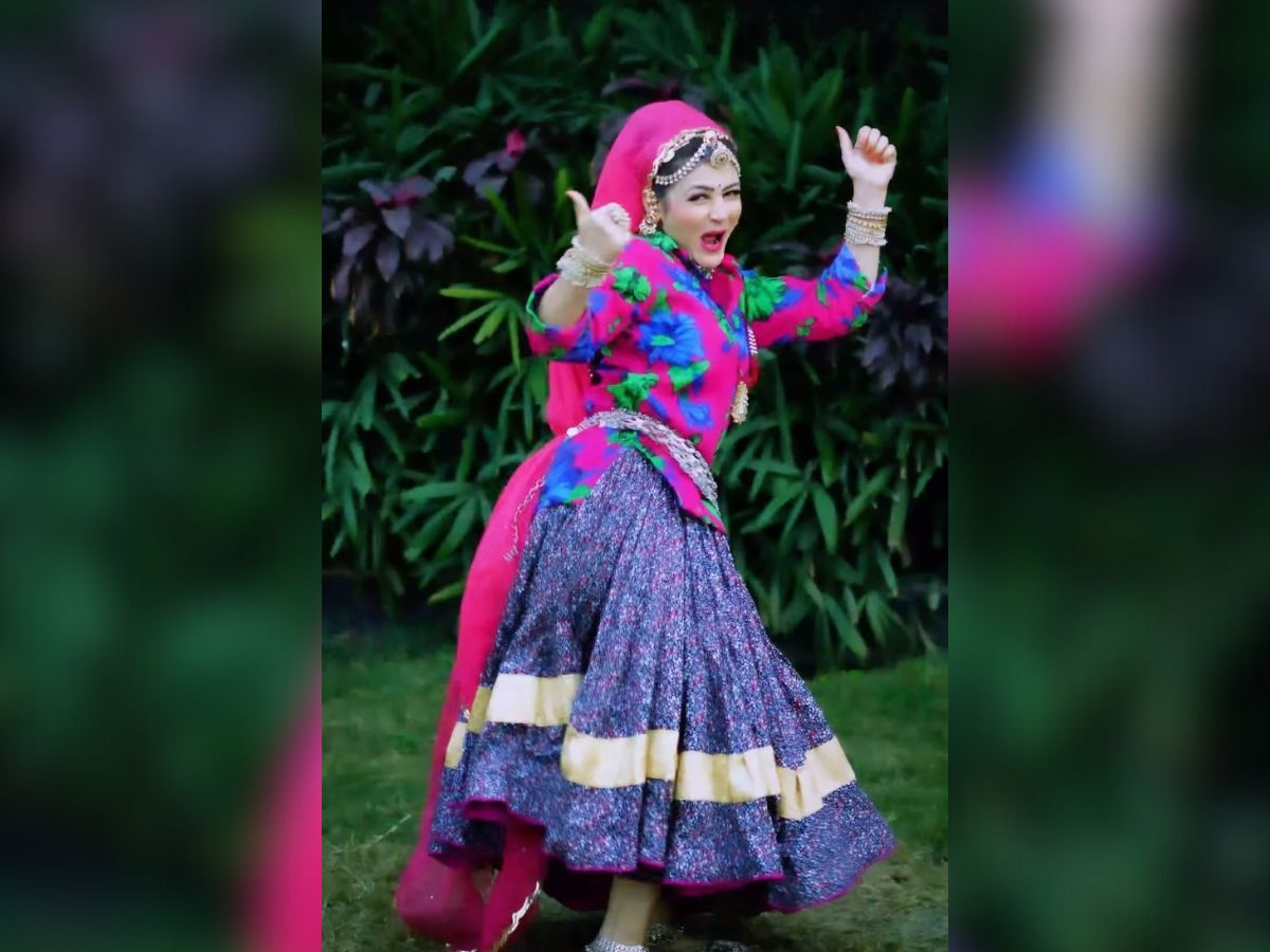 Gori Nagori dance video on Kurti Cheet Ki song went viral on social ...