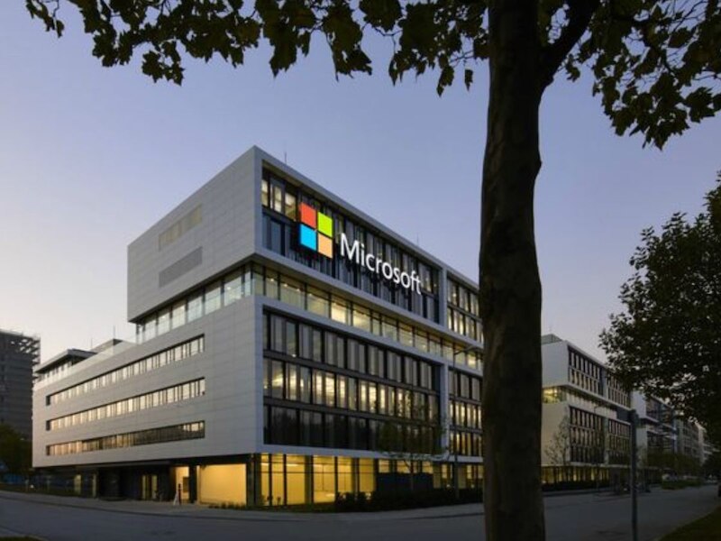 worlds biggest tech giant companies office google amazon microsoft meta ...