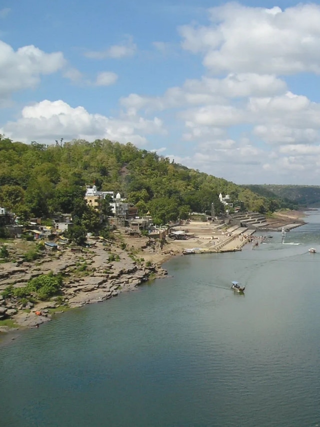 What is the scientific and mythological reason for Narmada river ...