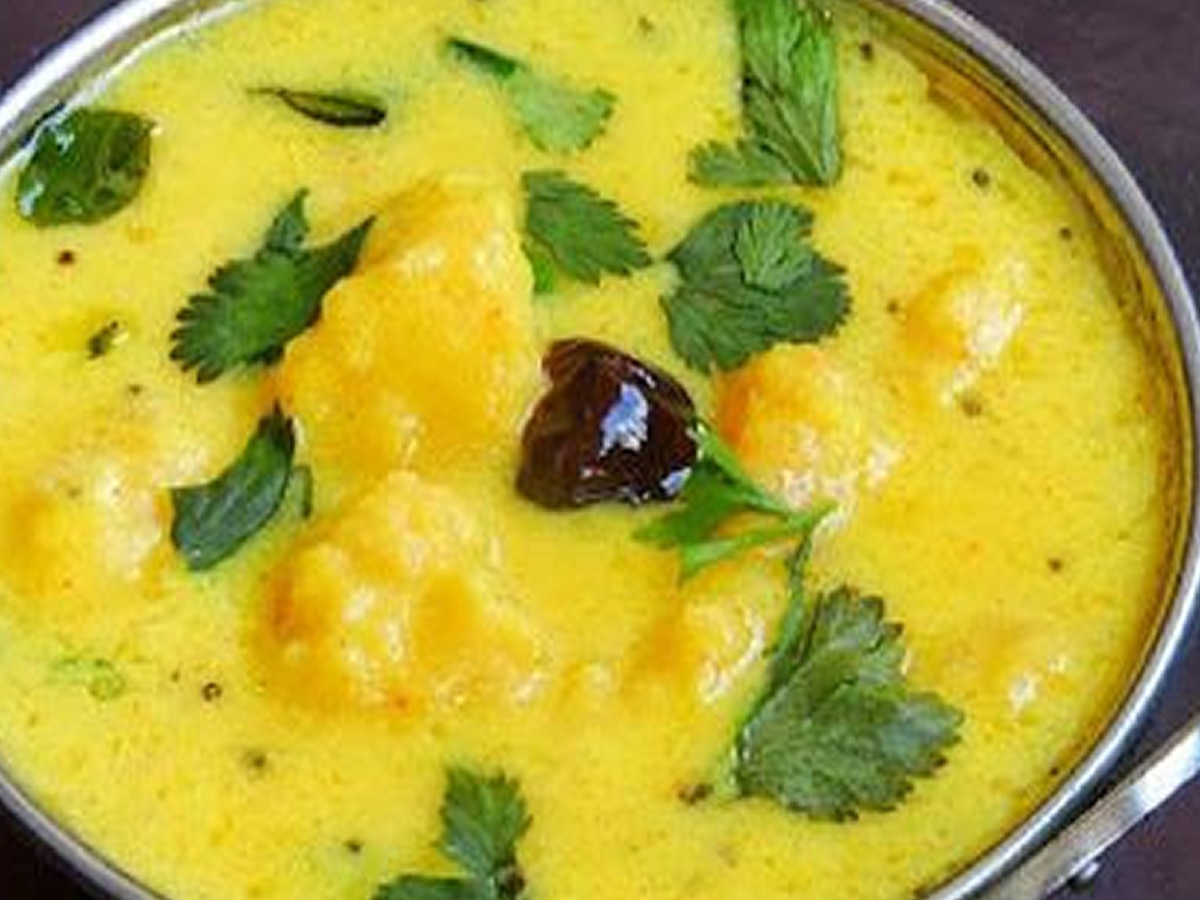 Dubki Kadhi Recipe: गर्मियों में बेहद फायदेमंद है छत्तीसगढ़ी डुबकी कढ़ी ...
