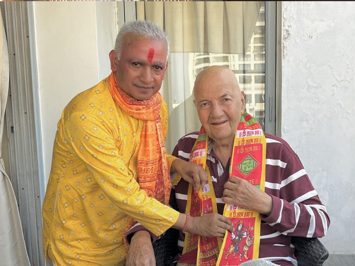 Chhindwara Ayurvedic doctor Prakash Indian Tata treated many celebrities like Sanath Jayasuriya ...