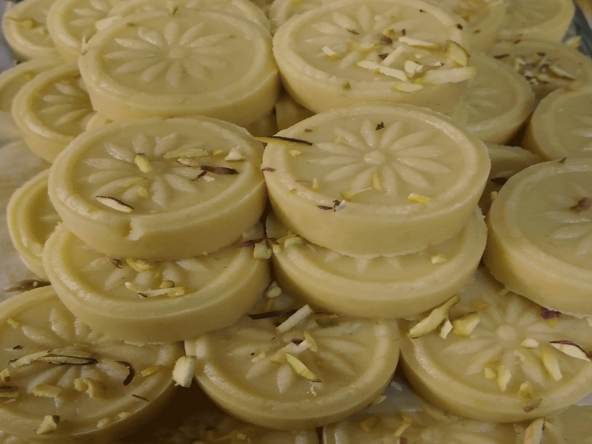 have you ever tasted Banka most famous sweet peda of India | Indian ...