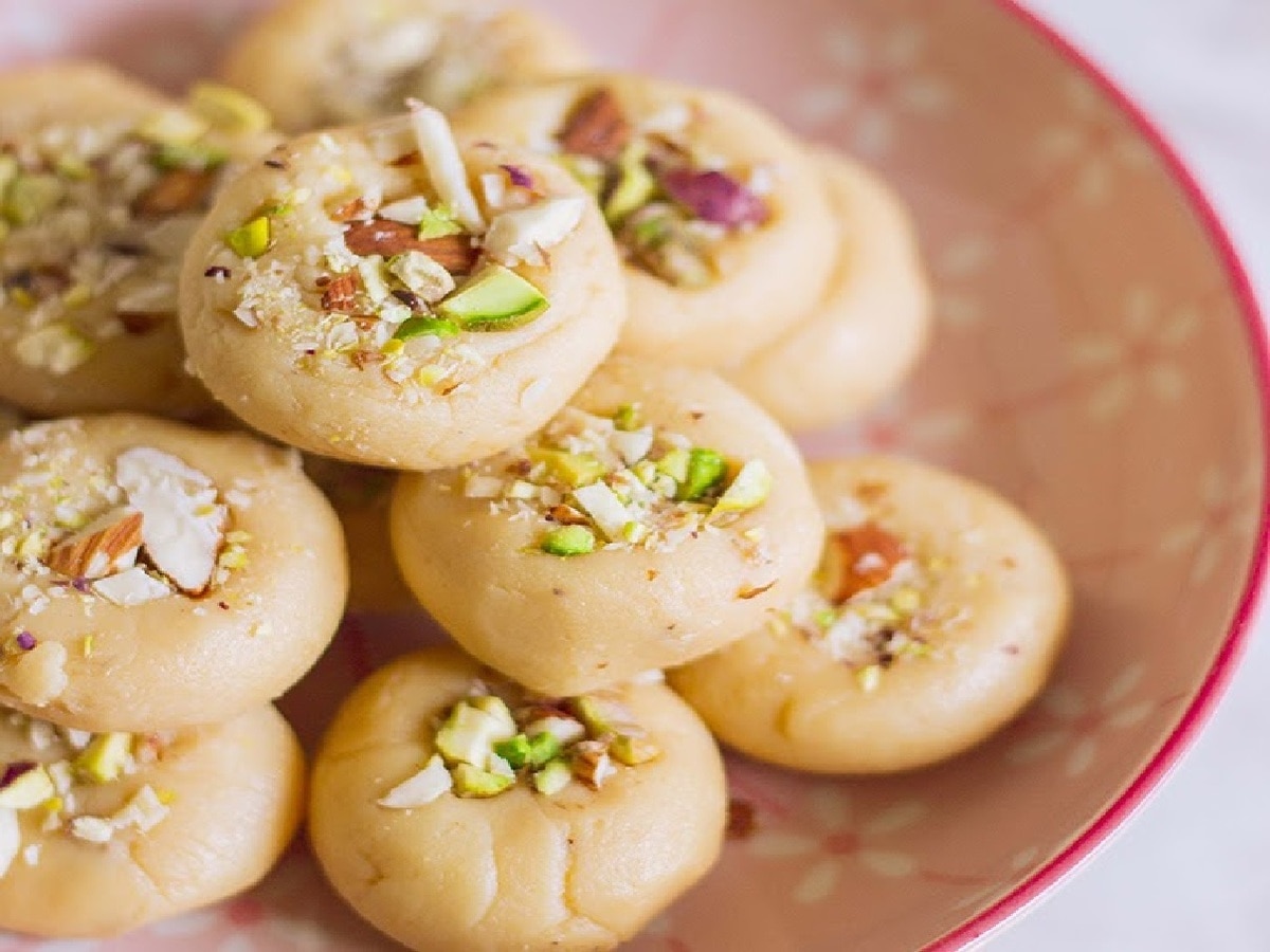 have you ever tasted Banka most famous sweet peda of India | Indian ...