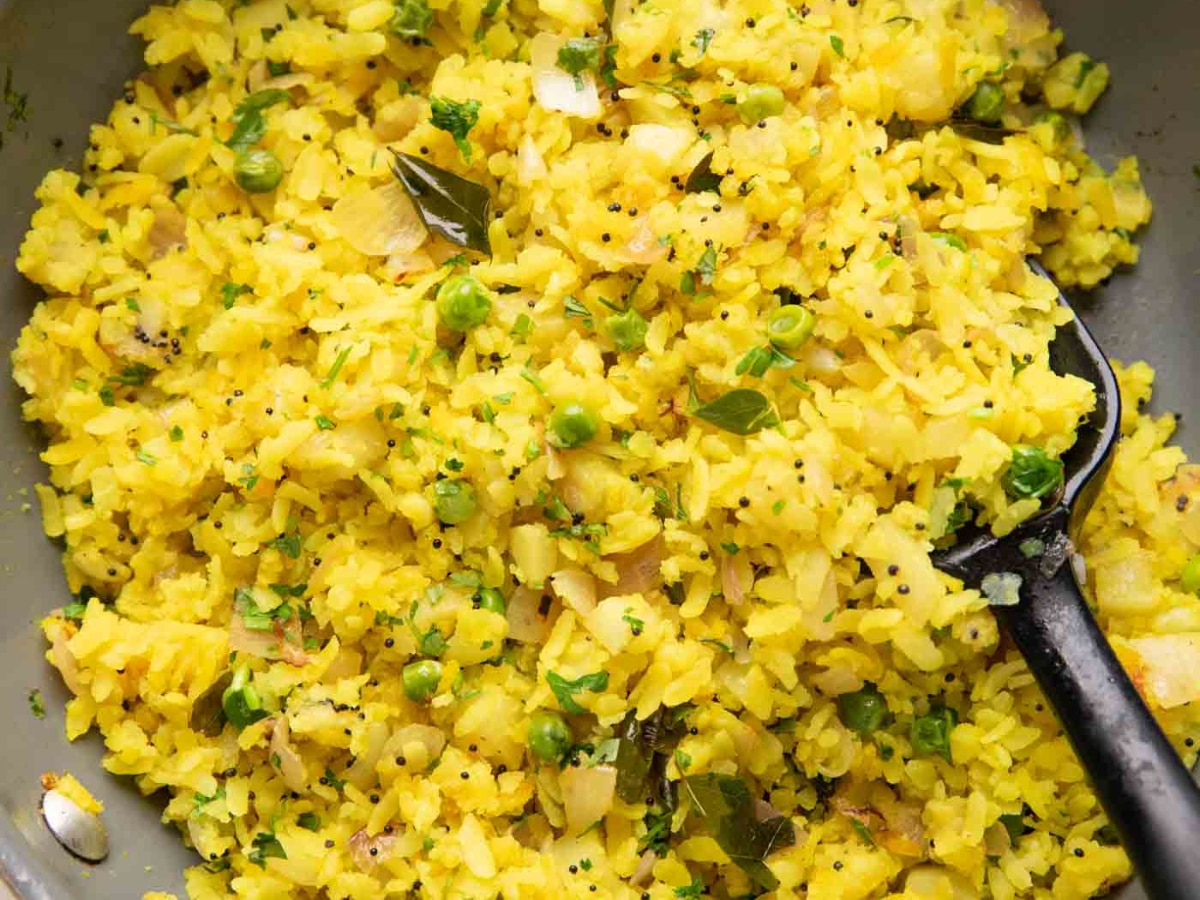 सिर्फ इंदौरी ही नहीं ये 16 वैरायटी का पोहा है फेमस, क्या आपने कभी किया ...