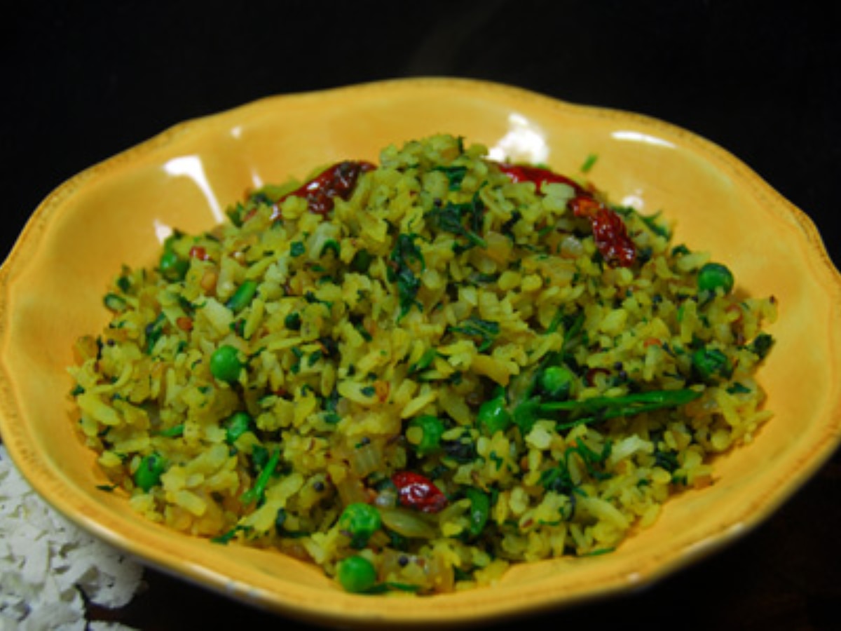 सिर्फ इंदौरी ही नहीं ये 16 वैरायटी का पोहा है फेमस, क्या आपने कभी किया ...