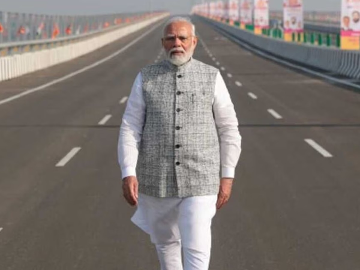 PM Modi Fashion Icon in Indian leaders how branded Goggles Watches Pen ...