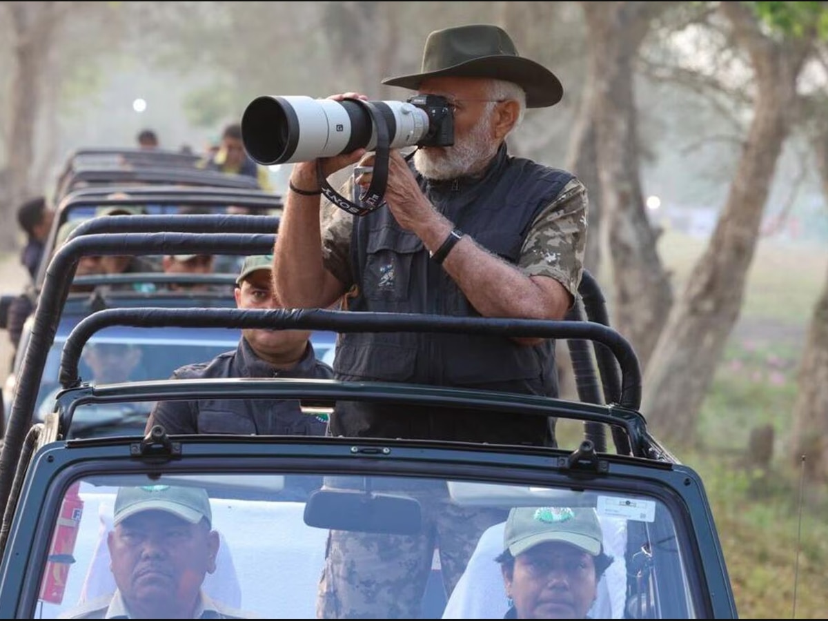 PM Modi Fashion Icon in Indian leaders how branded Goggles Watches Pen ...