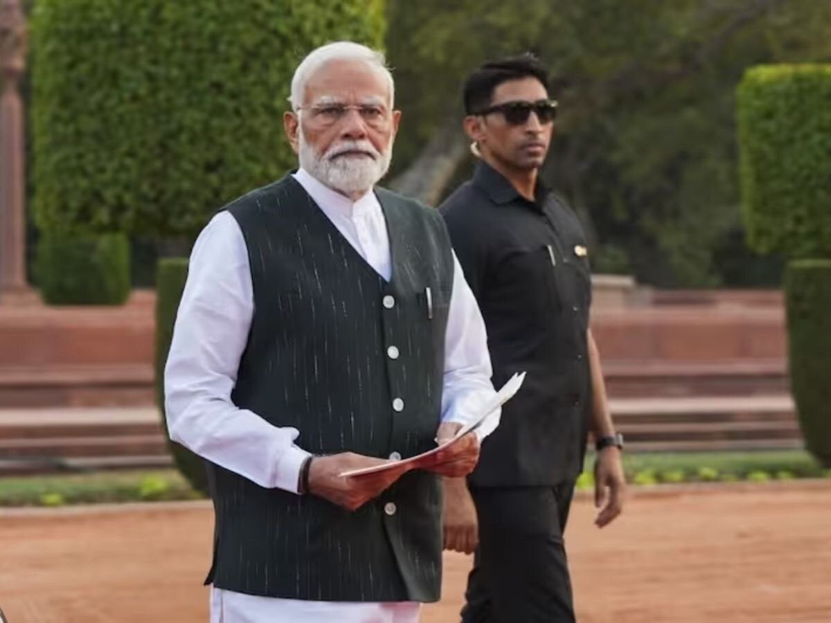 PM Modi took oath wearing a blue jacket and white Kurma-pajama know ...