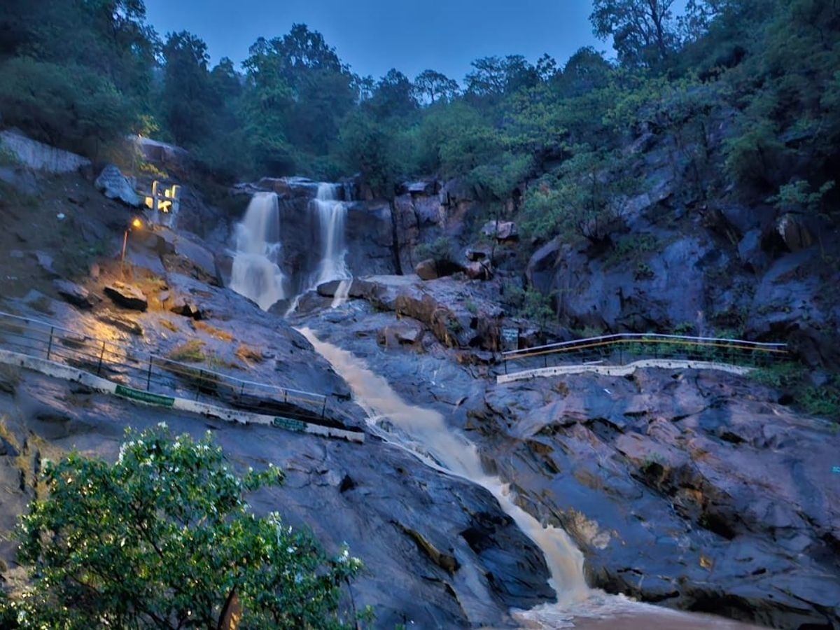 Chhattisgarh tourist place Famous Rajpuri waterfall in Jashpur Where to ...