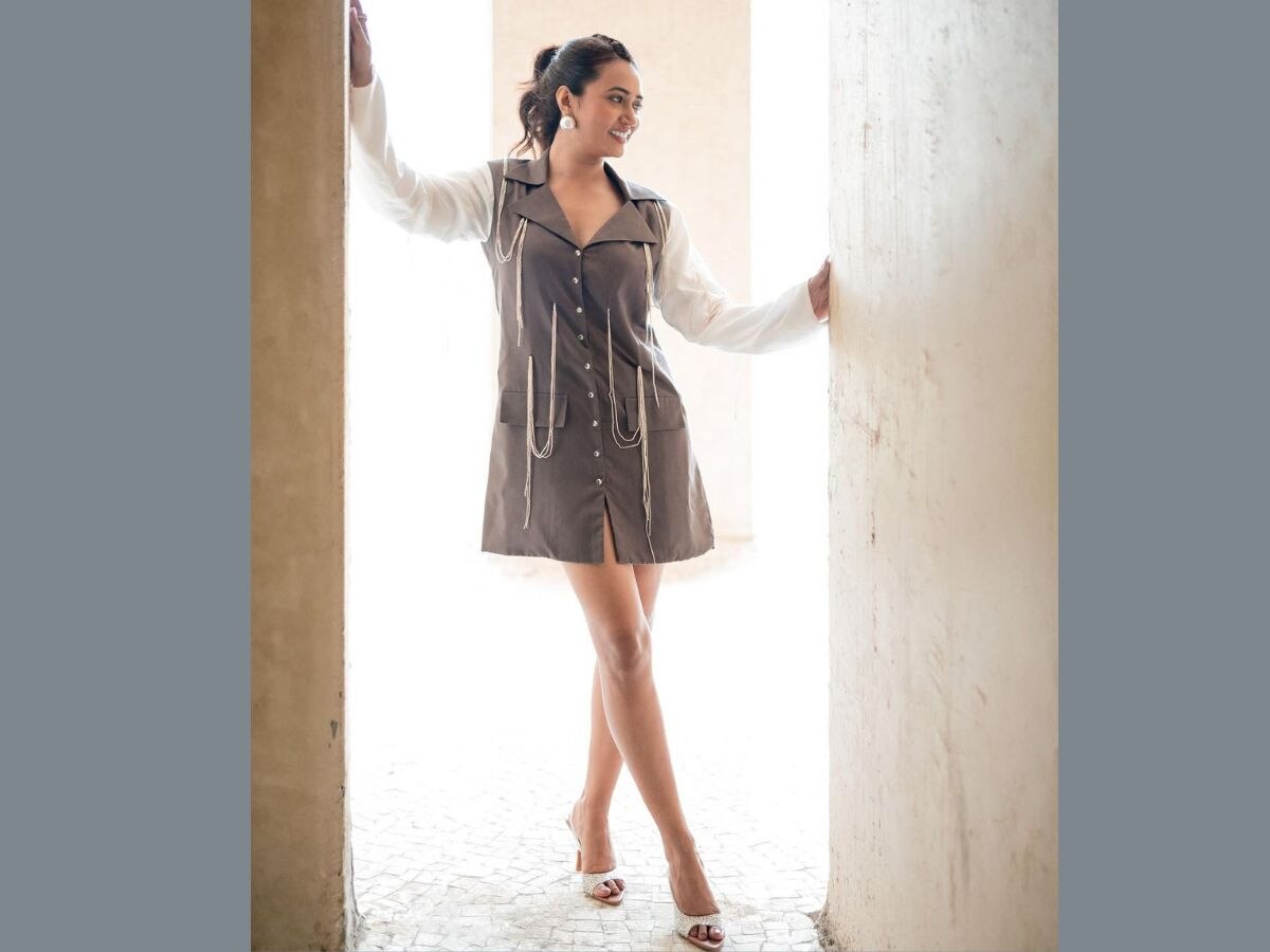 Panchayat 3 Pradhan ji daughter Rinky aka Saanvika Glamorous Photos ...