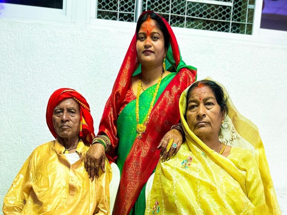 Khesari Lal Yadav and Chanda Devi lovely pictures| इस जोड़ी को किसी की ...