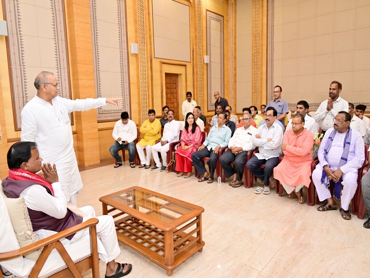 Representatives of the All India Agrarian Society met the Chief Minister