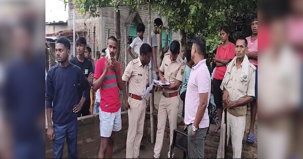 Married woman dies under suspicious circumstances mother side alleges ...