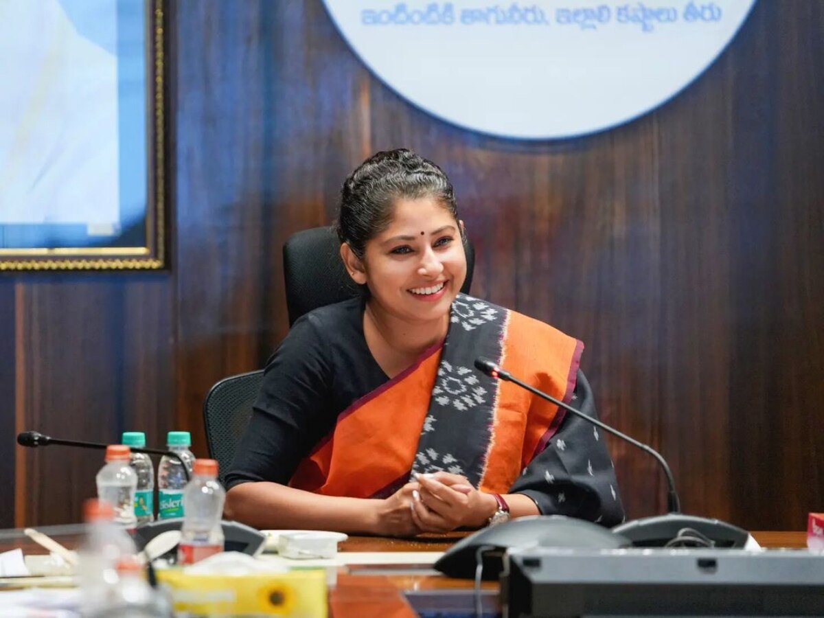 IAS Smita Sabharwal success story photos education and more | UPSC की ...