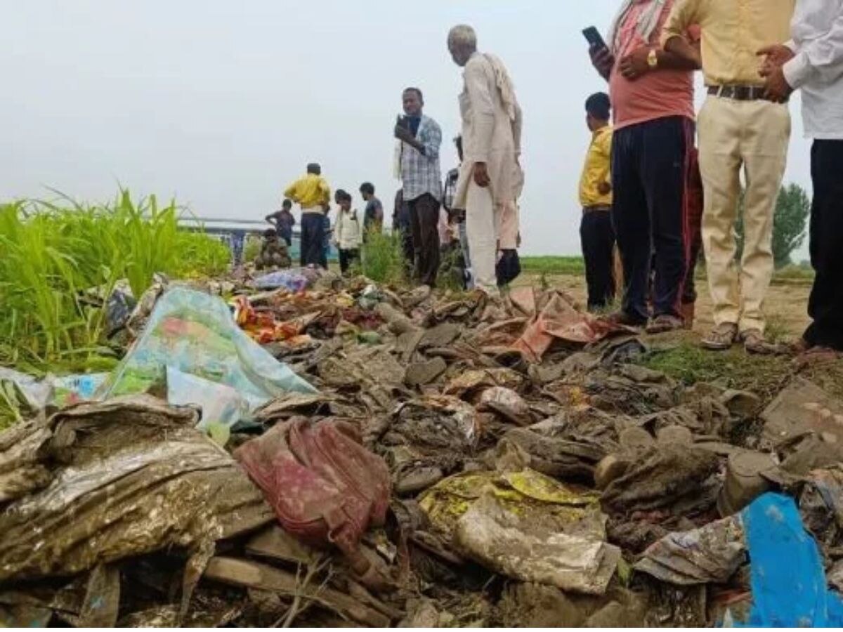 Hathras stampede case how did accident happen in Bhole Baba satsang ...