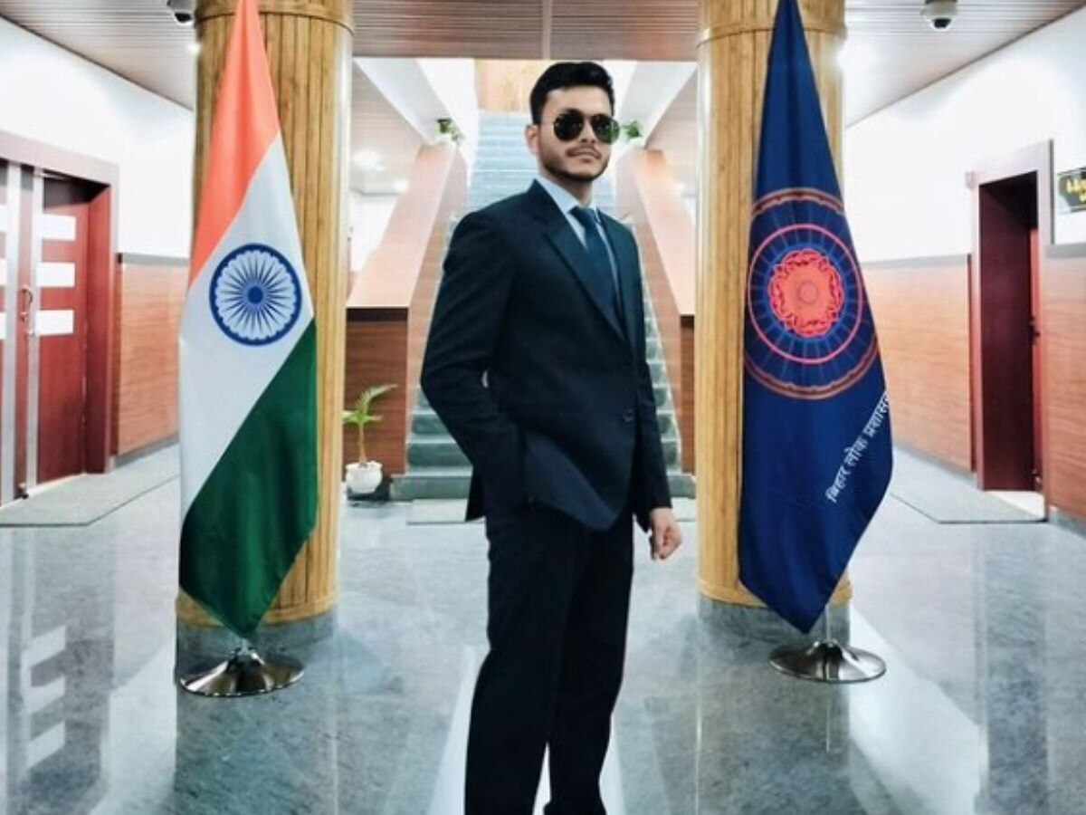 UPSC Success Story IFS officer Prince Kumar Singh cracked many Competitive Exams for Sarkari ...