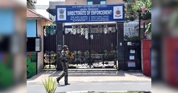 ED raids Ranchi in land scam case documents searched in Kanke zonal ...