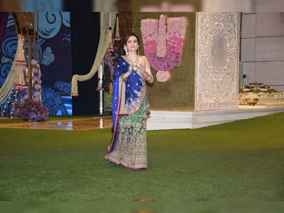 Nita Ambani wear most expensive too big size diamond rani haar steal ...