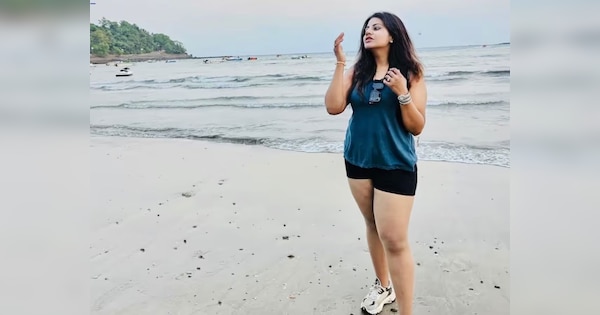 IAS Pooja Khedkar Viral photos know why she is in lime light and highly ...