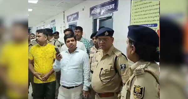 Jamadar died because of heart attack in kaimur DM SP reach sadar ...