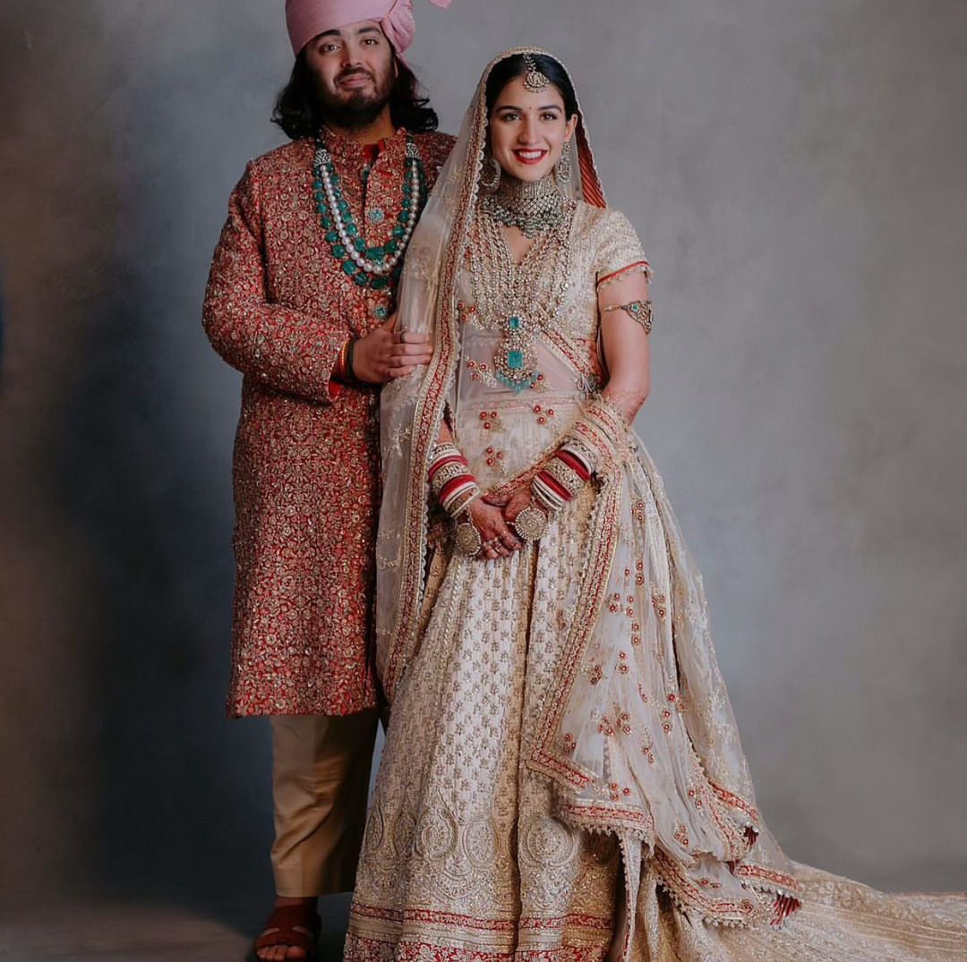 Anant Ambani sarpech Kalgi is so expensive made with diamond ruby worth ...