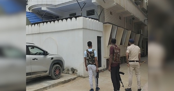 Bengal Police raid around Shahabuddin new house in Siwan |Siwan ...