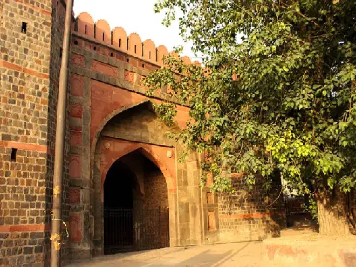 Delhi famous Gates History india gate kashmere gate whole story ...